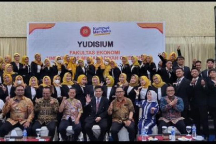 Pesan Dr. Asep Gunawan di Yudisium FE UMC Tahun Akademik 2021 - 2022 ...